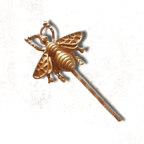 Accessories | Stunning Gold Tone Honey Bee Hair Pin 25 | Poshmark